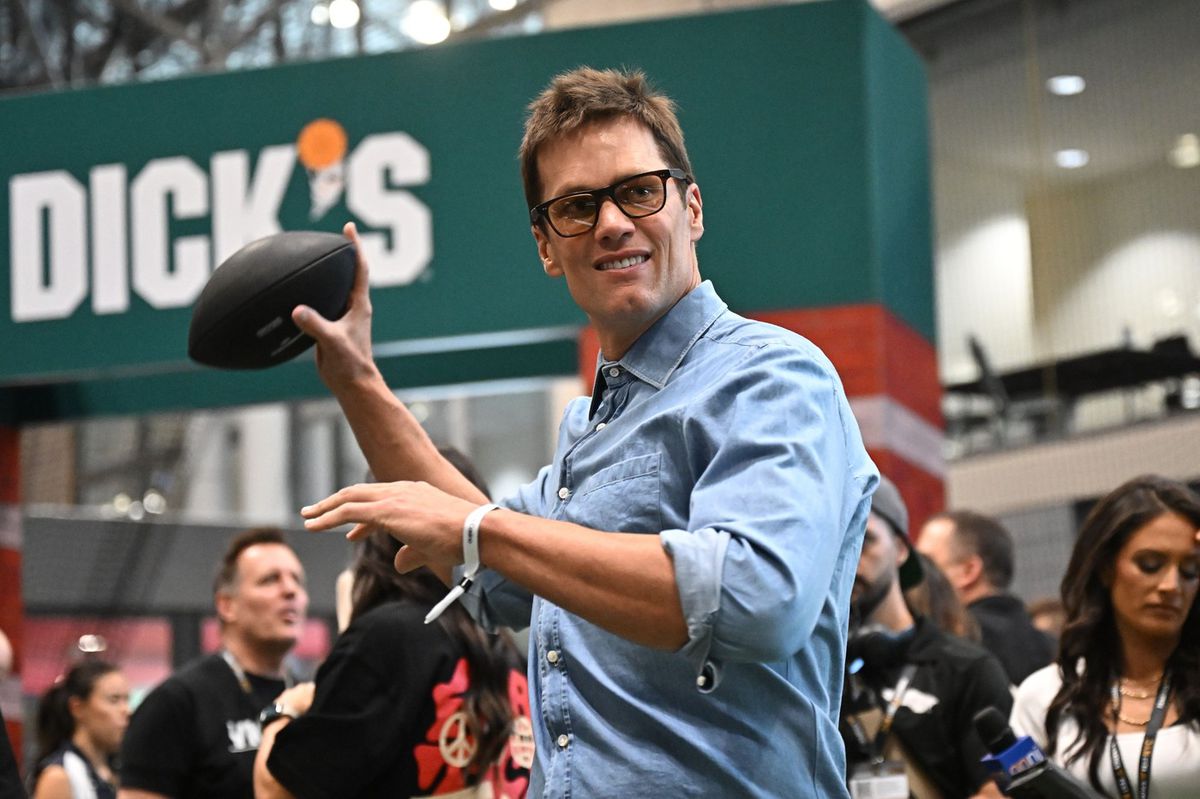 Nový letný románik? Športovec Tom Brady si má užívať chvíle na jachte ...