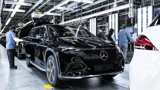 Mercedes-Benz zastavil predaj elektromobilov v USA! Clami to ale nie je ...