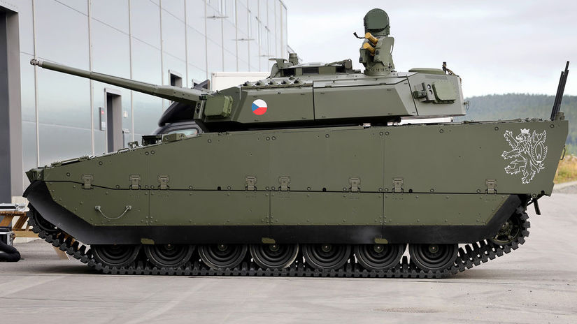 Vo Švédsku bolo vyrobené prvé pásové bojové vozidlo pechoty CV90 pre ...