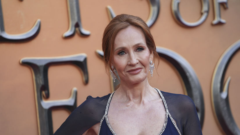 Spor medzi J.K. Rowling a hviezdou z Harry Pottera eskaluje: Emma je ...