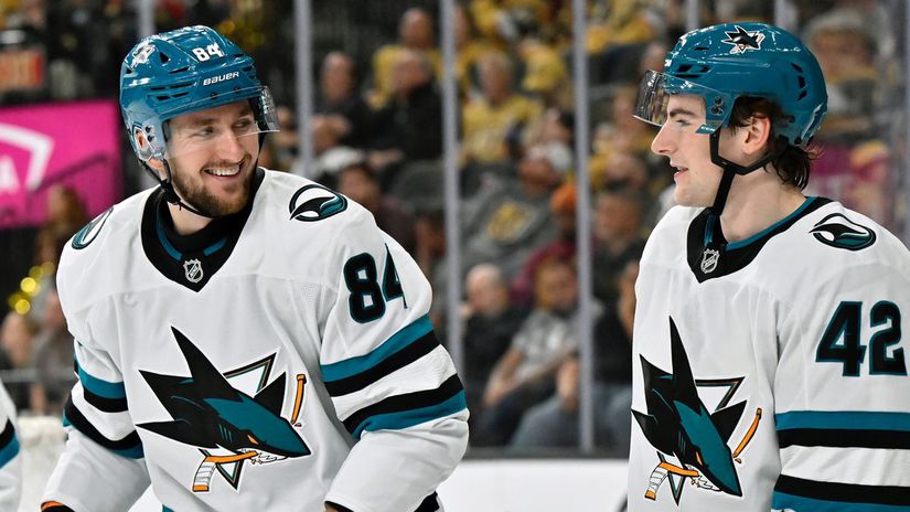 Nezľutoval sa nad ním žiadny tím NHL. Regenda začne na farme - NHL ...