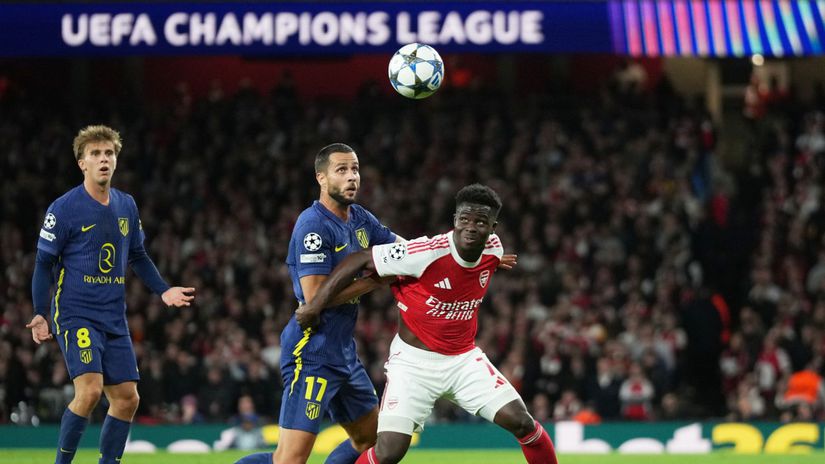 Výbuch Atlética, Arsenal v 2. polčase prevalcoval obranu s Hanckom. PSG ...