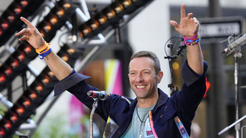 Tajný románik hviezdy Coldplay? Po Dakote Johnson ho očarila slávna ...