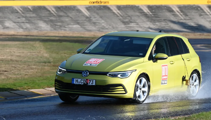 Auto Express: Briti otestovali celoročné pneumatiky. Ktoré sú najlepšie ...