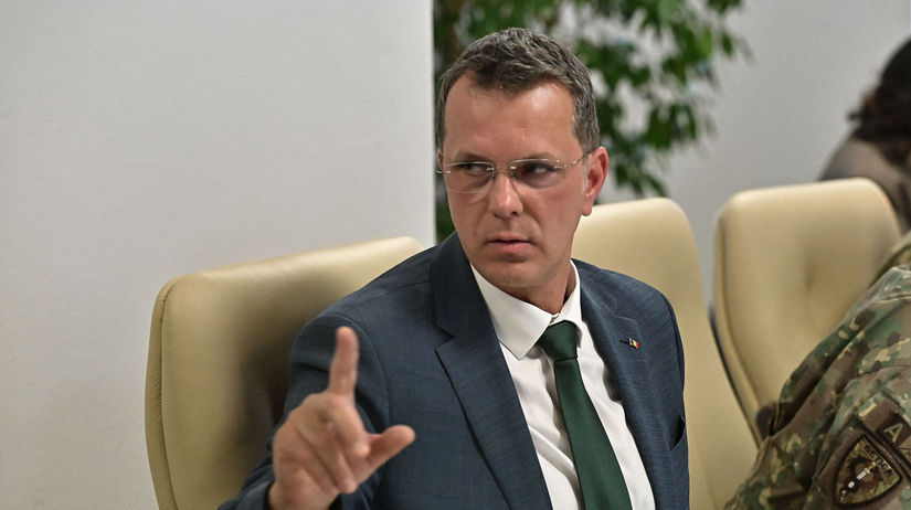 V životopise klamal o vzdelaní. Rumunský minister obrany po piatich mesiacoch vo funkcii ...