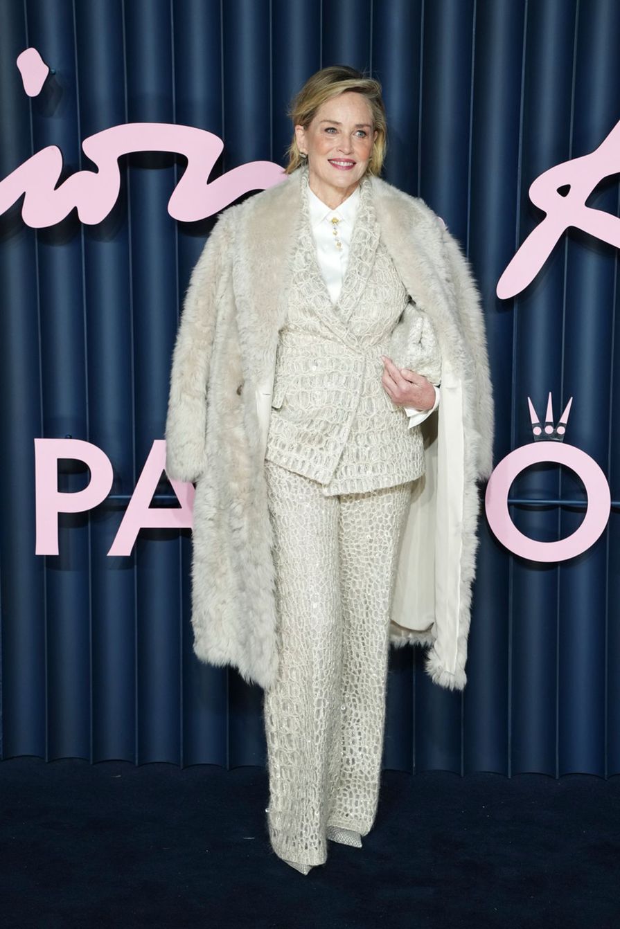 To myslí vážne? Influencer s 'odhaleným' rozkrokom šokoval na červenom ...