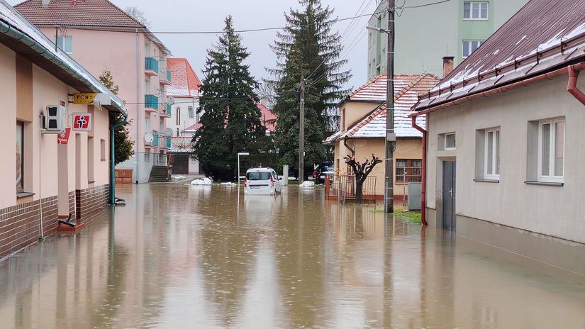 Sliač stále pátra po príčinách povodne. Primátorka ukazuje na vojenské ...