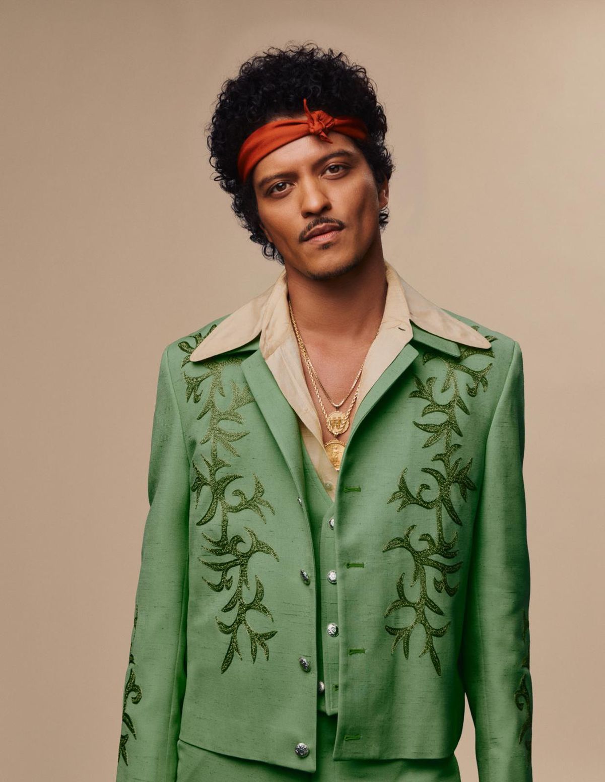 Bruno Mars ohlásil nový album a vydal videosingel I Just Might - Hudba ...