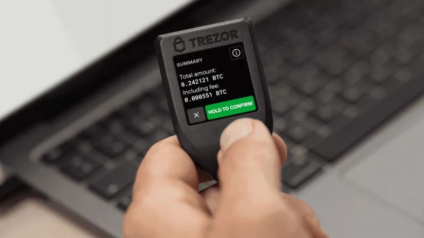 Poznáte českú kryptopeňaženku Trezor? Patrí k tým najbezpečnejším na ...