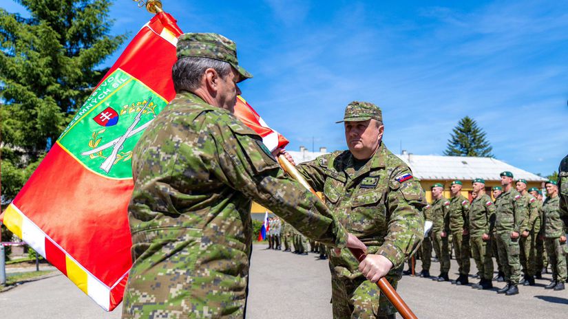 Striedanie stráží v pozemných silách: Veterán z Kosova a Afganistanu ...