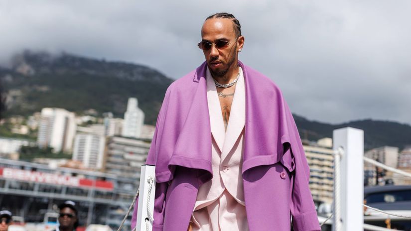 Vyzerali, akoby prišli na módnu prehliadku. Lewis Hamilton a Kim ...
